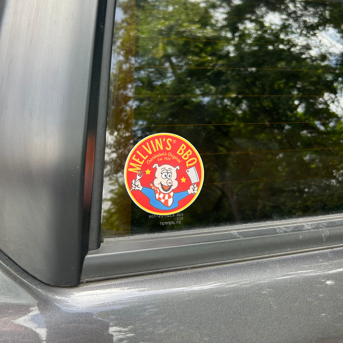 Melvin's BBQ Red Circle Pig Sticker – Melvin's BBQ